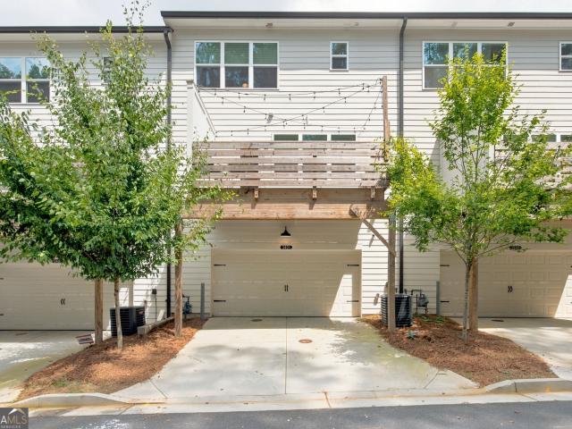 3401 Catalan Alley