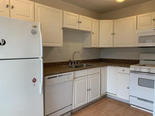3401 Central Street 1 Bedroom Apartment for Rent at 3401 Central St, Kansas City, MO 64111 Broadway Gillham