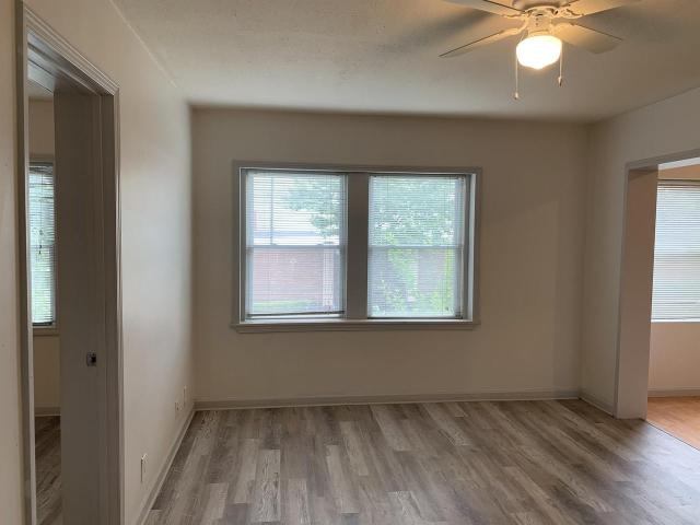 3401 Central Street 1 Bedroom Apartment for Rent at 3401 Central St, Kansas City, MO 64111 Broadway Gillham