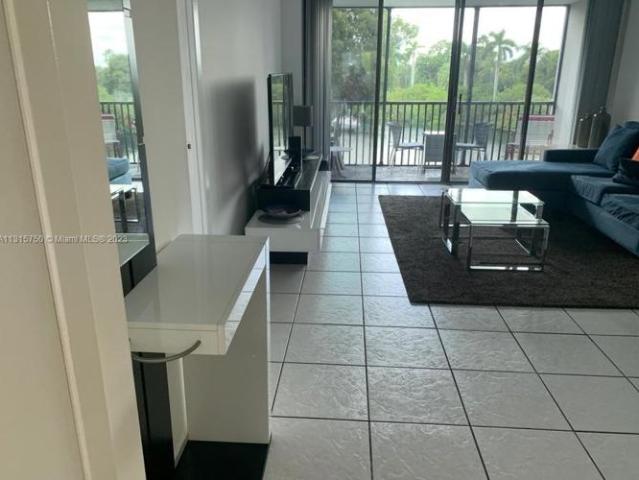 3401 Country Club Dr N #304, Aventura, FL 33180