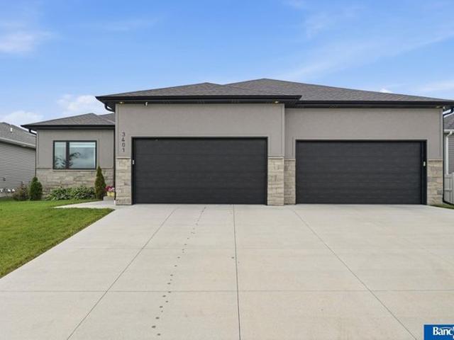 3401 Desperado Dr, Lincoln, NE 68507