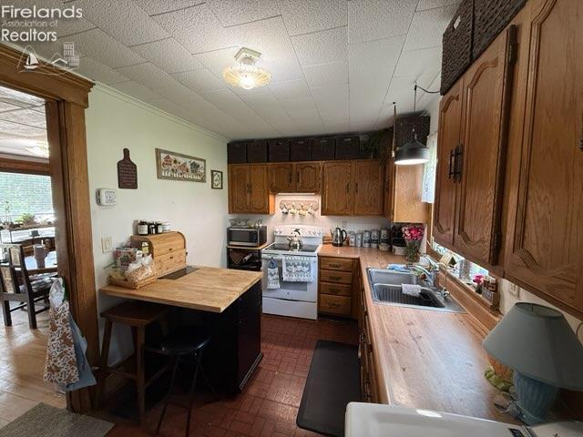 3401 E County Road 6