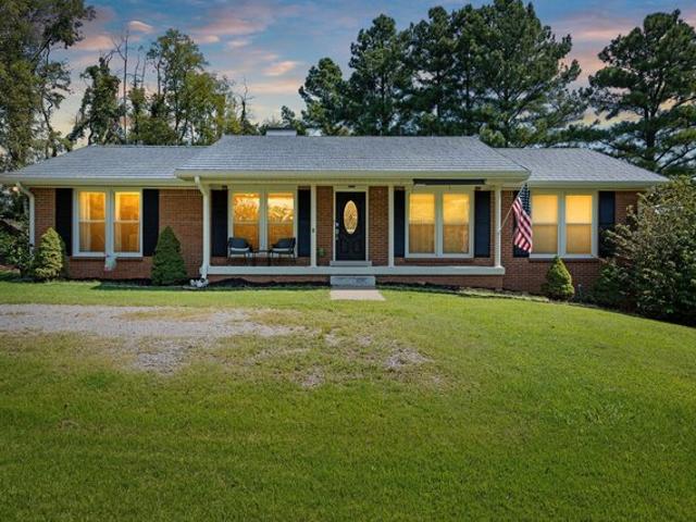 3401 Eastwood Dr, Clarksville, TN 37043