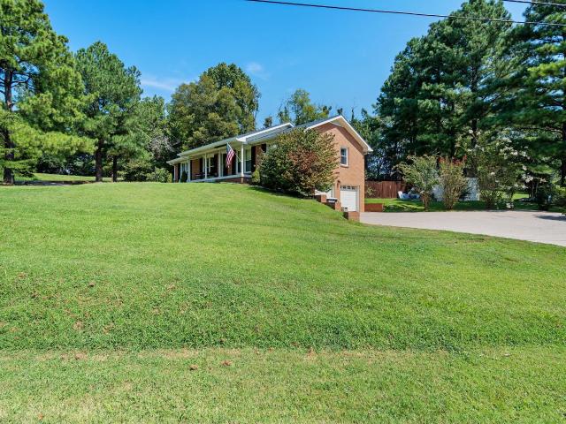 3401 Eastwood Dr