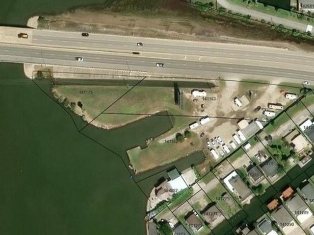 3401 Highway 6, Hitchcock, TX 77563