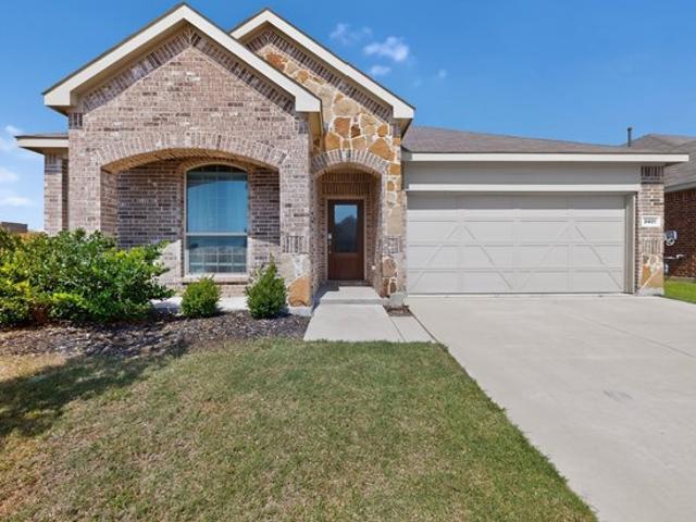 3401 Kingsview Dr, Denton, TX 76207