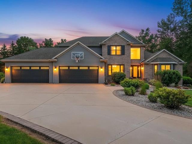 3401 Knox Ln, Neenah, WI 54956