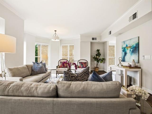3401 Lee Parkway # 402