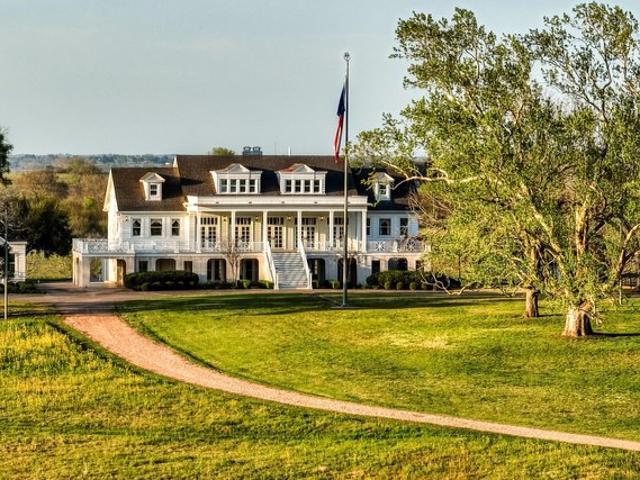 3401 US Highway 290 E, Brenham, TX 77833