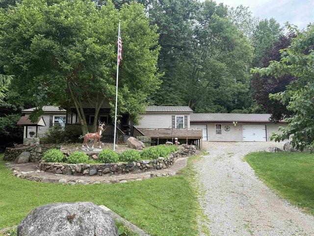 3401 W Delaware Rd, Logansport, IN 46947