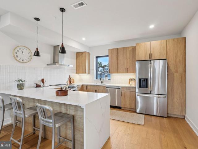 3401 W Lippincott St, Philadelphia, PA 19132 | Compass