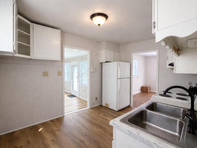 3401 Walmar Drive