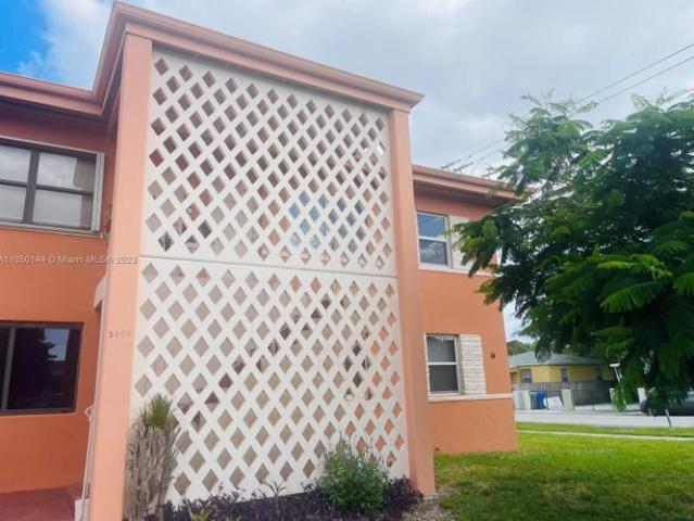 3401 11th St SW #1B, Miami, FL 33135