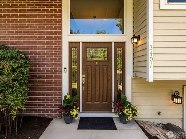 3401 79th Ave SE, Mercer Island, WA 98040