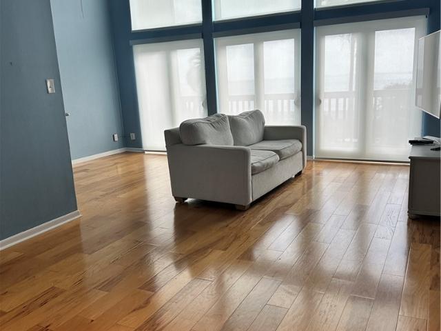 3402 Ocean Drive 4