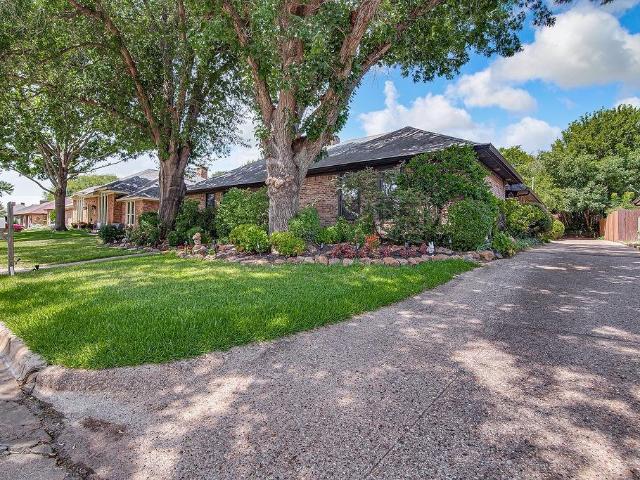 3402 Archway Court