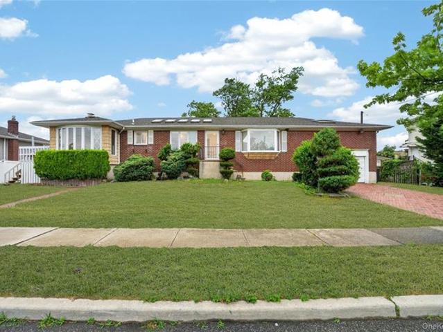 3402 Elliott Blvd, Oceanside, NY 11572