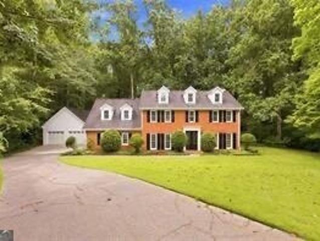 3402 Falling Brook Dr, Marietta, GA 30062