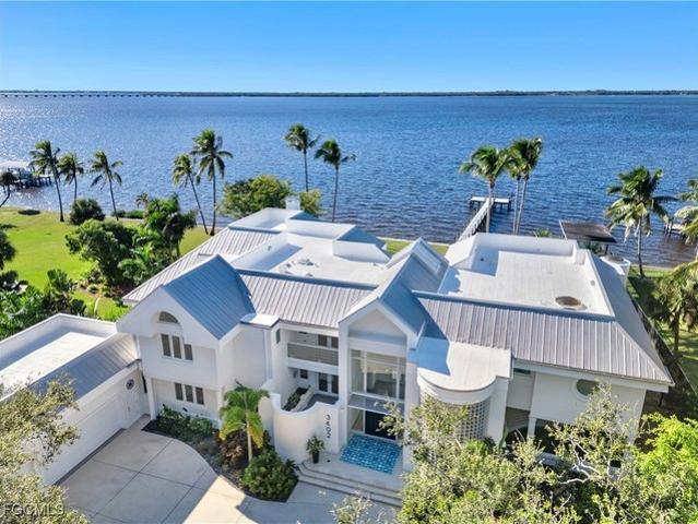 3402 W Riverside Dr, Fort Myers, FL 33901