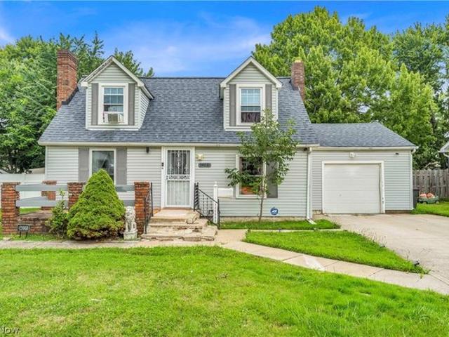 34031 Victor Dr, Eastlake, OH 44095