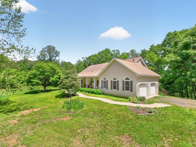 3403 meadow wood ln