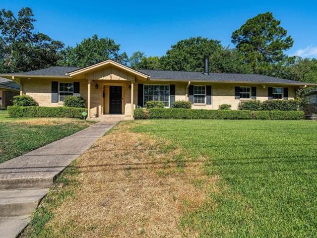 3403 Lynnwood Dr, Tyler, TX 75701