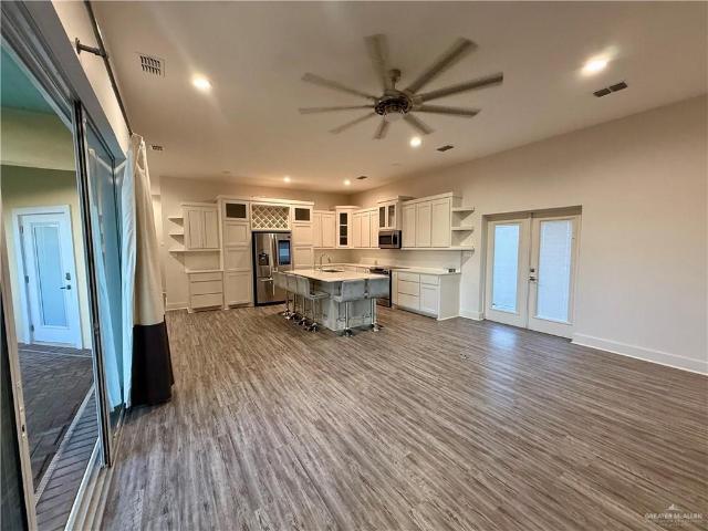 3403 Lago Washington
