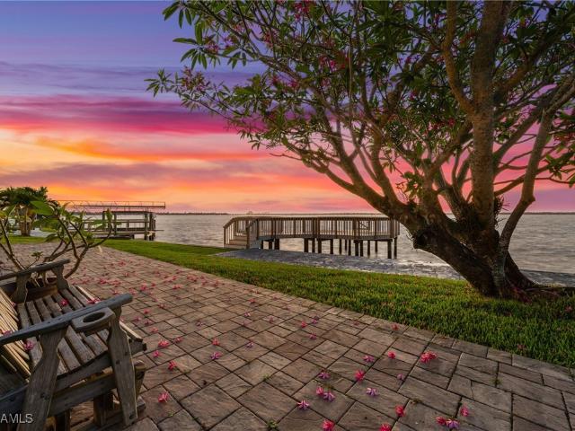 3403 SE 22nd Pl, Cape Coral, FL 33904 | MLS #225056 | Compass