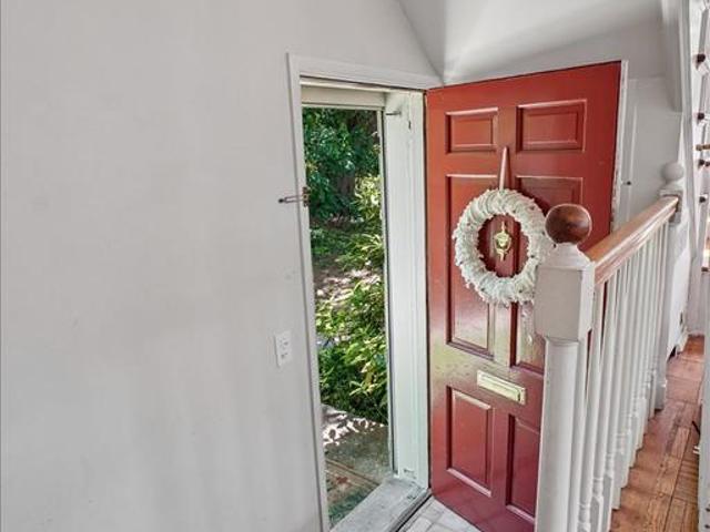 3403 Valley Drive