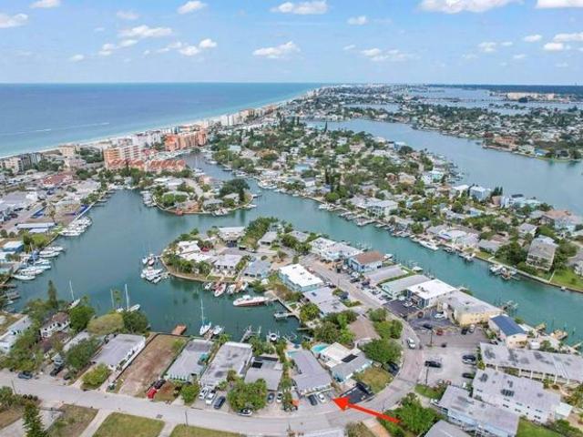 340 129th Ave E, Madeira Beach, FL 33708