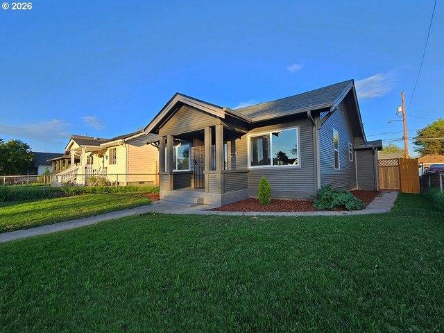 340 17th Ave, Longview, WA 98632