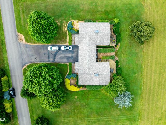340 & 338 Red Tail Mountain Drive