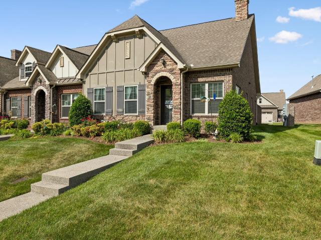 340 Carellton Dr