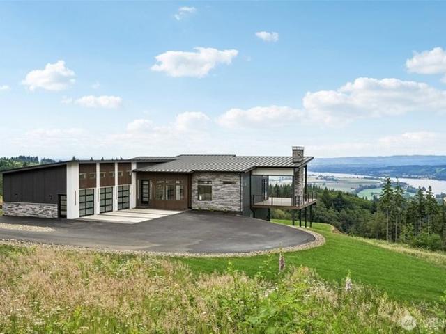 340 Anderson Dr, Kalama, WA 98625