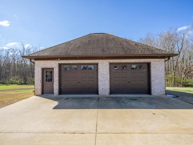 340 grand oaks cv