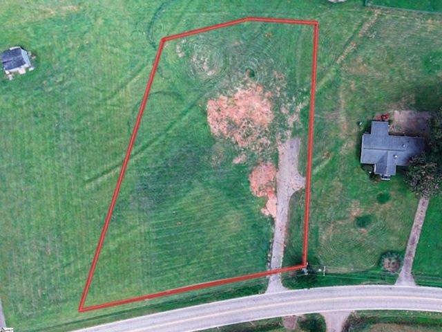340 Groce Meadow Rd, Taylors, SC 29687