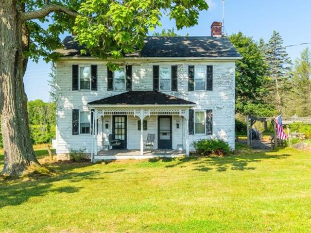 340 Grovania Dr, Bloomsburg, PA 17815