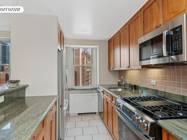 340 E 64TH Street 18M