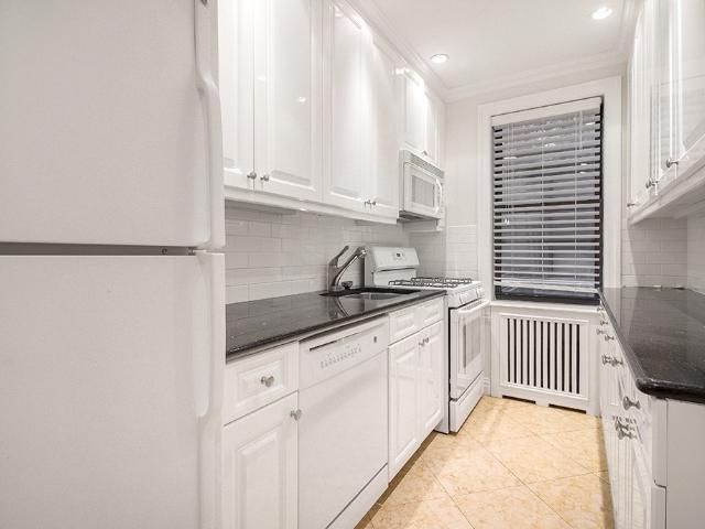340 E 66th Street 3K