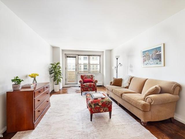 340 E 80th St Apt 5J, Manhattan, NY 10075