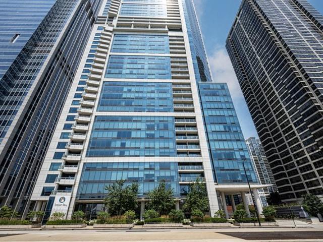 340 E Randolph St Unit 4304, Chicago, IL 60601