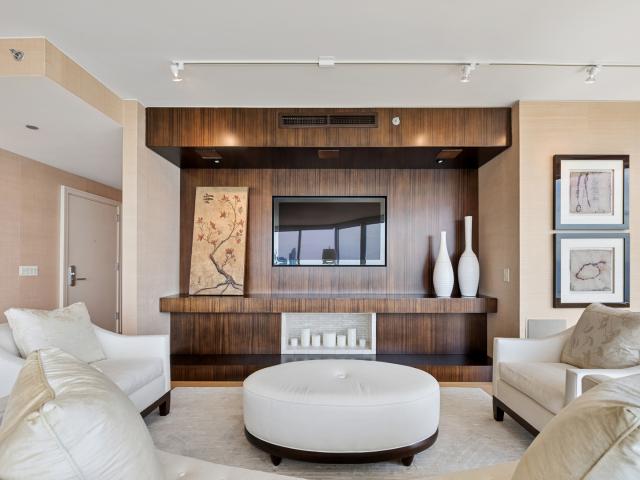 340 E Randolph Street # 2801