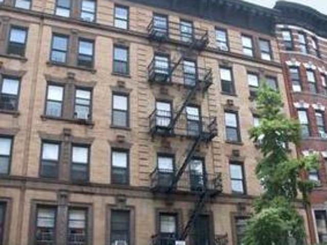 340 East 18th Street: 2D
