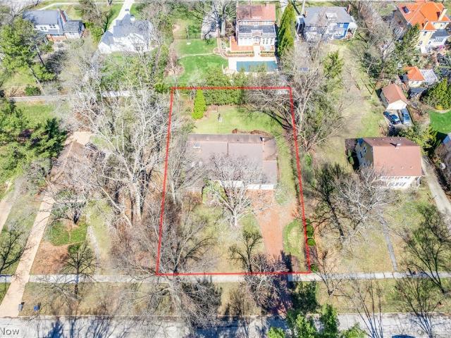340 Edgemeer Place