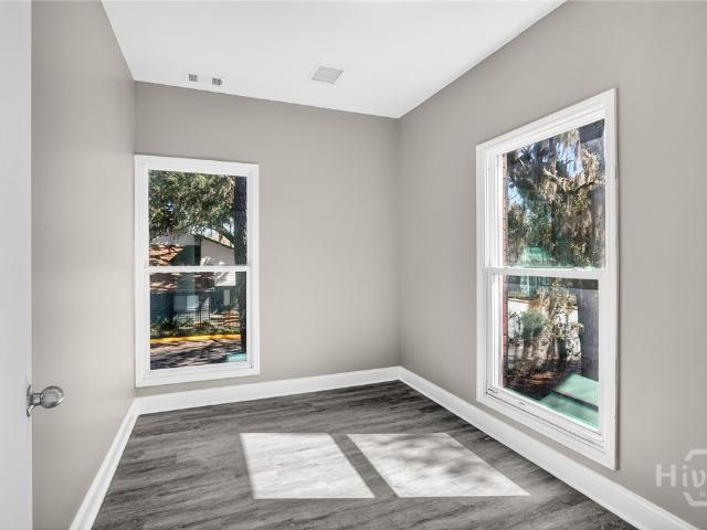 340 Eisenhower Drive 1600 UNIT E
