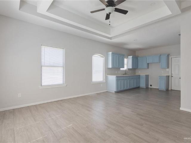 340 Eva Street 8
