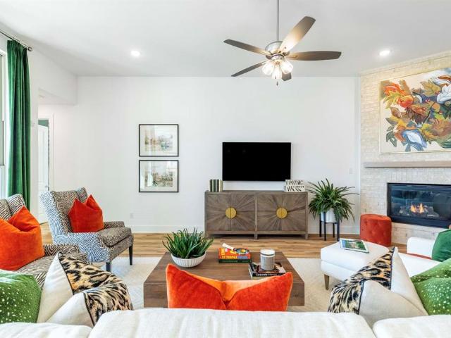 340 Lacy Oak Lane