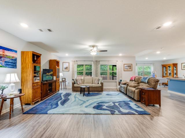 340 Merlin Ct, Crestview, FL 32539 | MLS #981112 | Compass