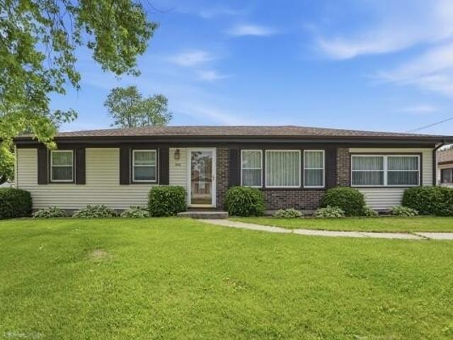 340 Midway Dr, Valparaiso, IN 46385