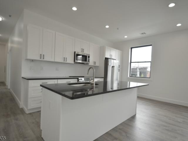 340 Millburn Ave # 2A
